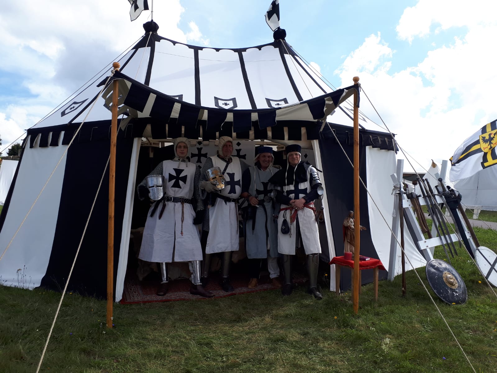 Deutscher Orden | Bickesheimer Spiegelfechter e.V. Deutscher Orden | Bickesheimer Spiegelfechter e.V.